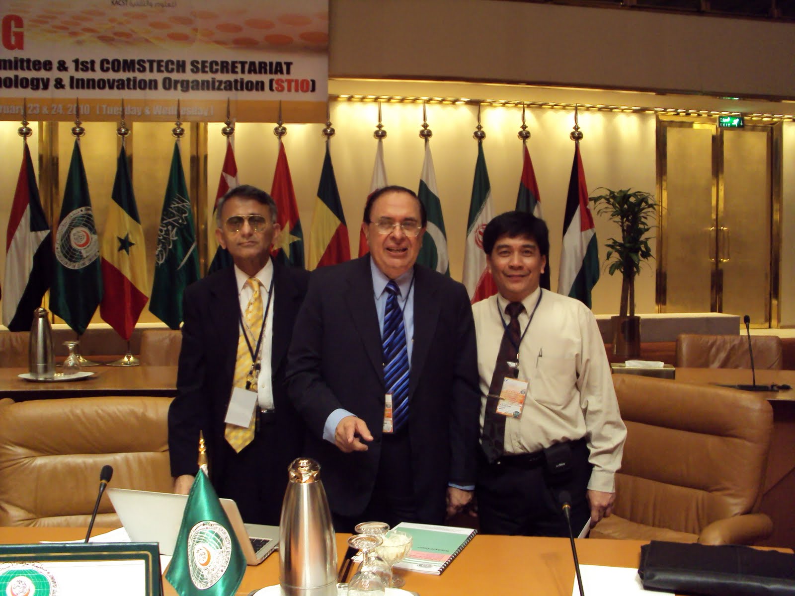 Marvelous Pakistan: Proud Pakistanis: Prof. Atta ur Rahman