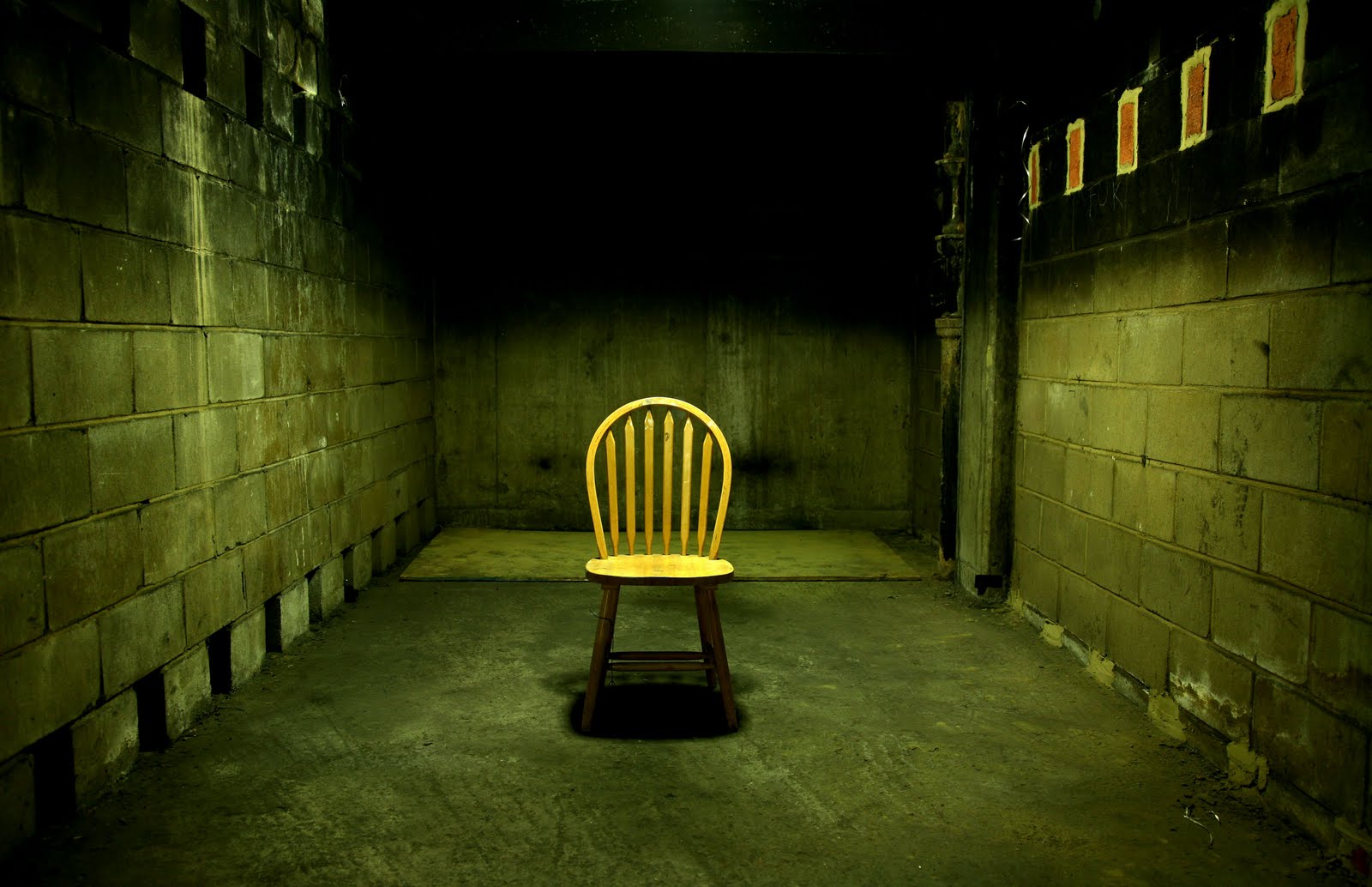 Rostros y Rastros: Vacio