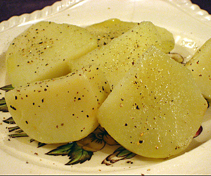 Andrea's Easy Vegan Cooking: Potatoes on a plate