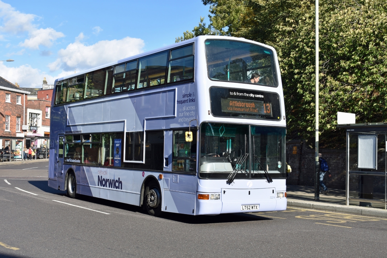East Norfolk (& East Suffolk) Bus Blog: Latest Repaint for First Norwich