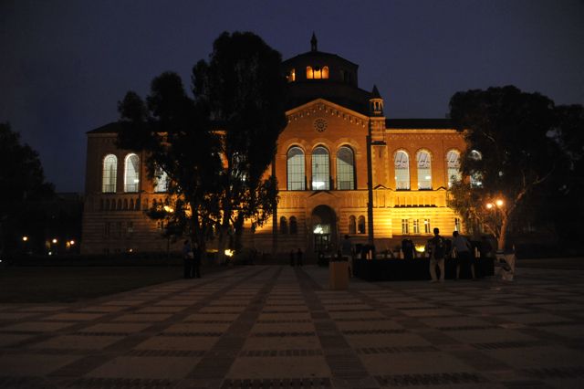 crazy little thing called blog: UCLA Campus at Night