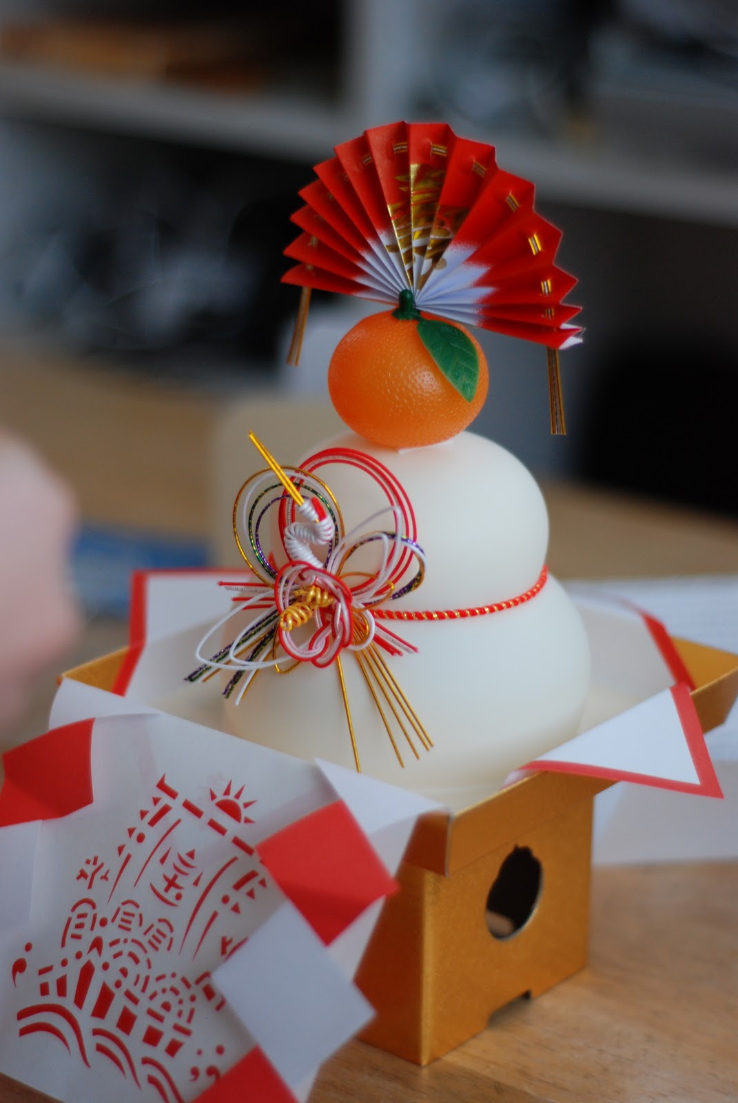 Kyle and Bre in Japan: Kagami mochi