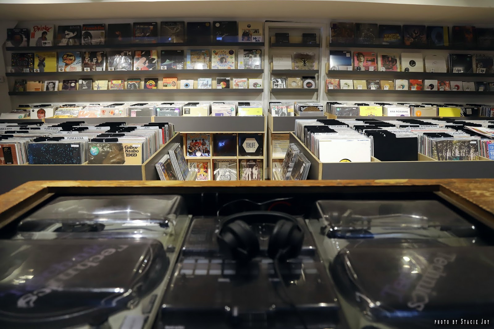 EV Grieve: A visit to Turntable Lab on 10th Street