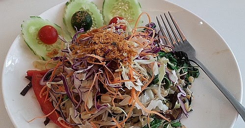 (Eat to Live) or (Live to Eat): Chef Low Organic Kitchen