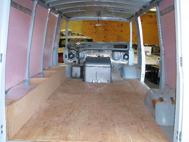 VINTAGE VAN COMPANY: AN INSPIRING '61 ECONOLINE