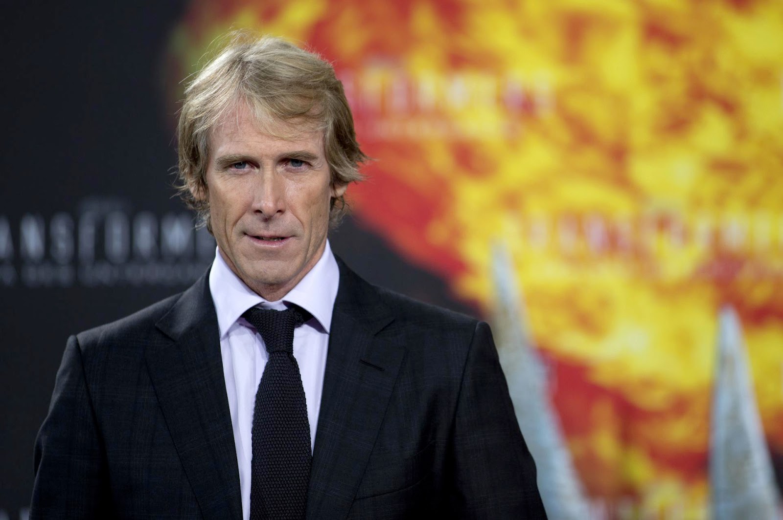 Michael Bay vai dirigir “6 Underground” e adaptação de “Robocalipse ...