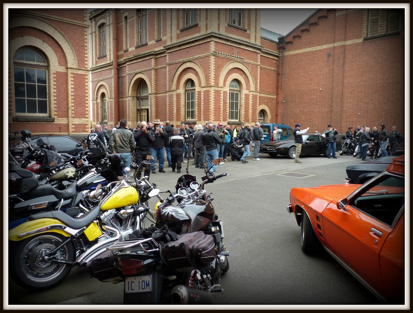 Southern Cross Rebels: MAD MAX - TOECUTTER RIDE