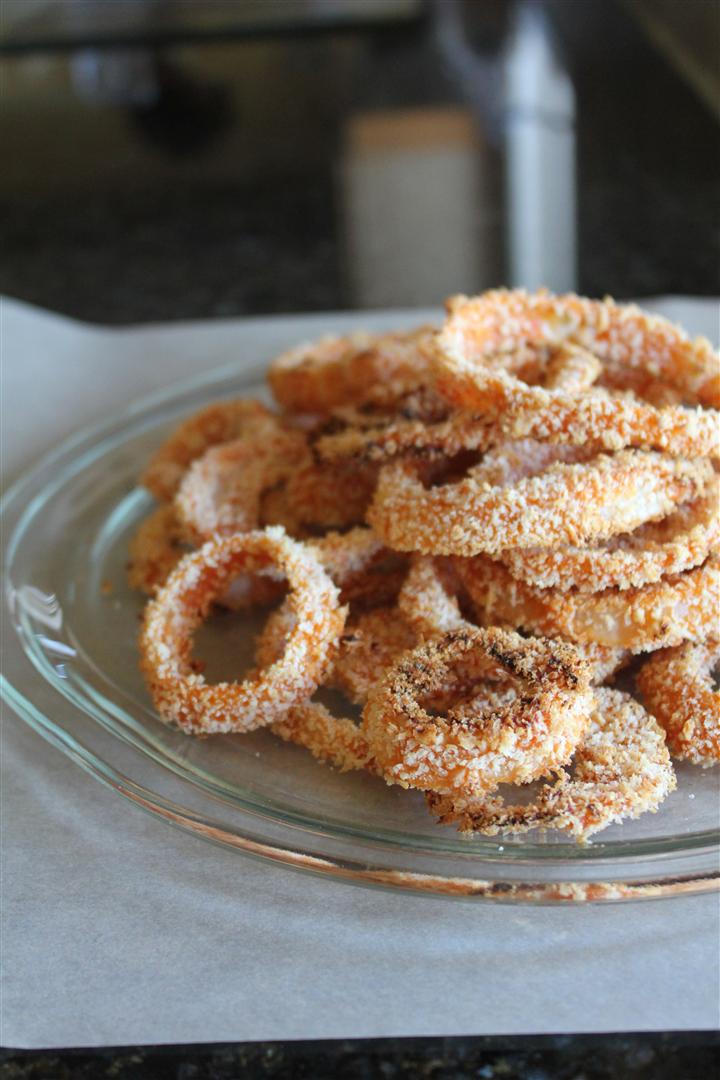 Baked BBQ Onion Rings | Kitchen Grrrls.
