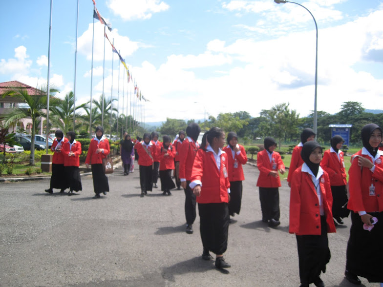 SMK.BALUNG TAWAU SCHOOL ACCESS CENTRE: Lawatan ke SMK.Abaka Tawau