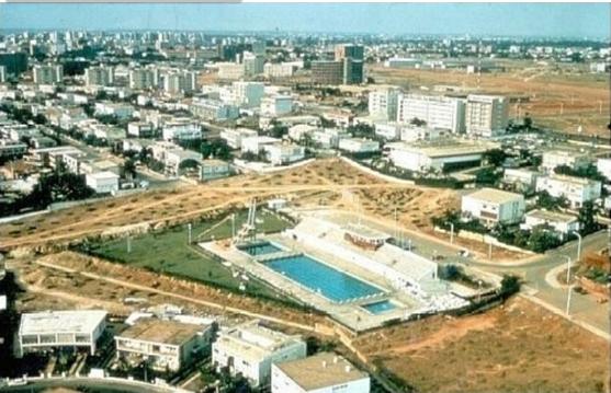 LUANDA TROPICAL: PISCINA DE ALVALADE
