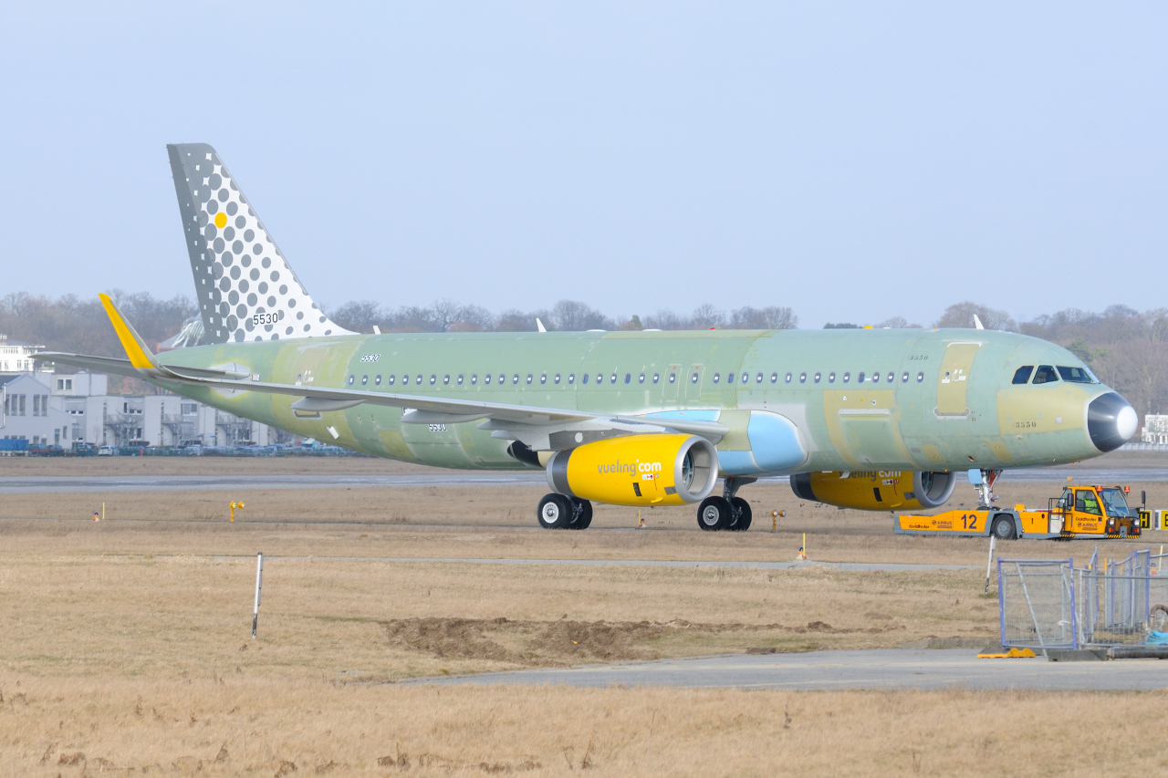 Airbus Hamburg Finkenwerder News: A320-232SL, Vueling, EC-LUO (MSN 5530)