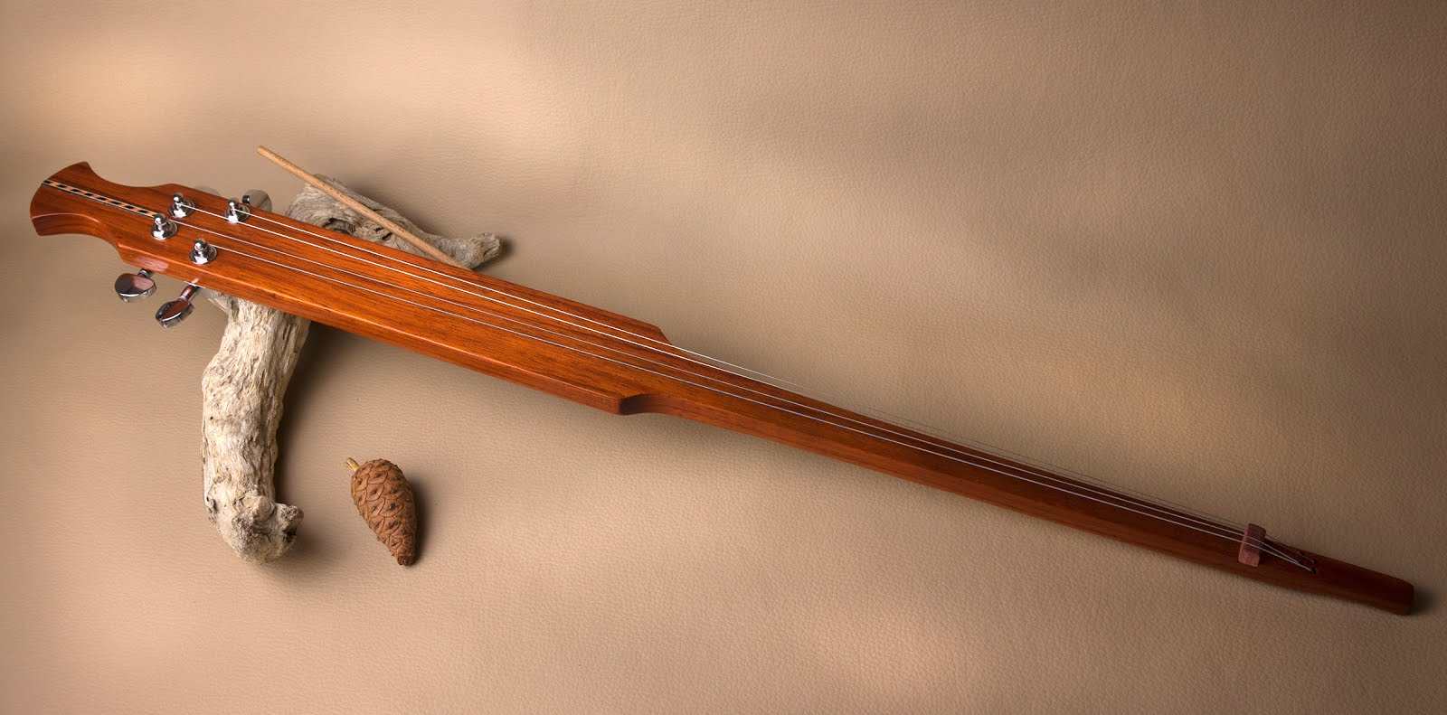 Tras la senda de los ancestros: Arco musicales dos cuerdas y cuatro cuerdas