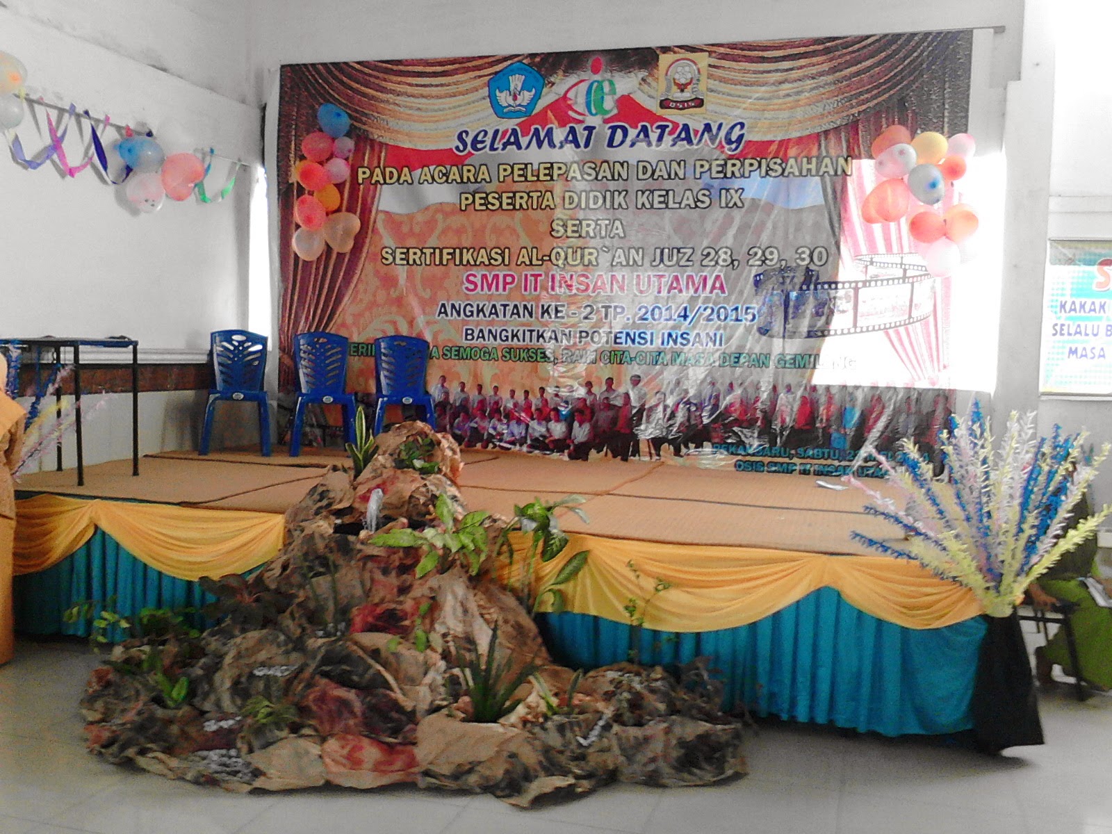 36 Contoh Desain Dekorasi Panggung Acara Perpisahan - Model Desain ...