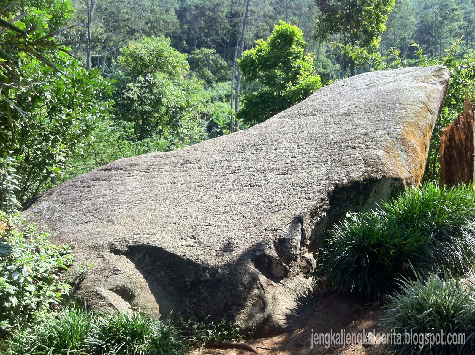 jengkaljengkalcerita: CAMPING DI BATU KUDA, MANGLAYANG, BANDUNG