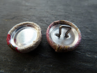 Jasmin Studio Crafts: Make Your Own Buttons!