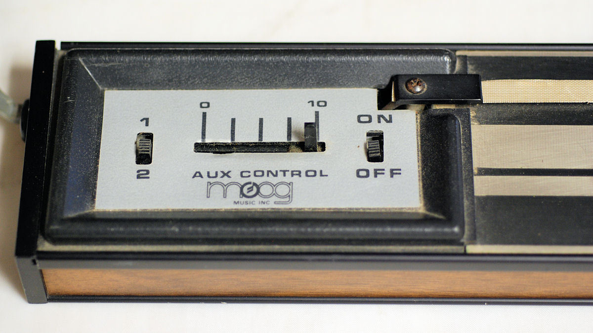 MATRIXSYNTH: Vintage Moog Modular Ribbon Controller