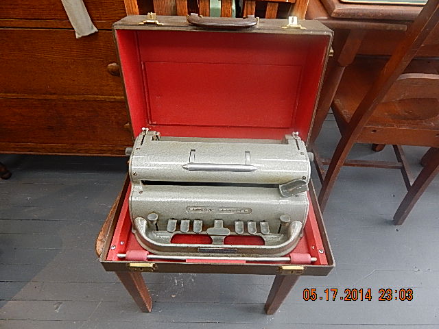 13909 Antiques: Vintage 1950s Perkins Brailler Writing Machine