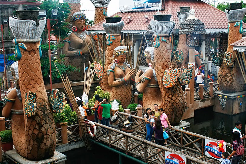 Snapshots: Isdaan Floating Restaurant of Calauan, Laguna ~ Geejay ...
