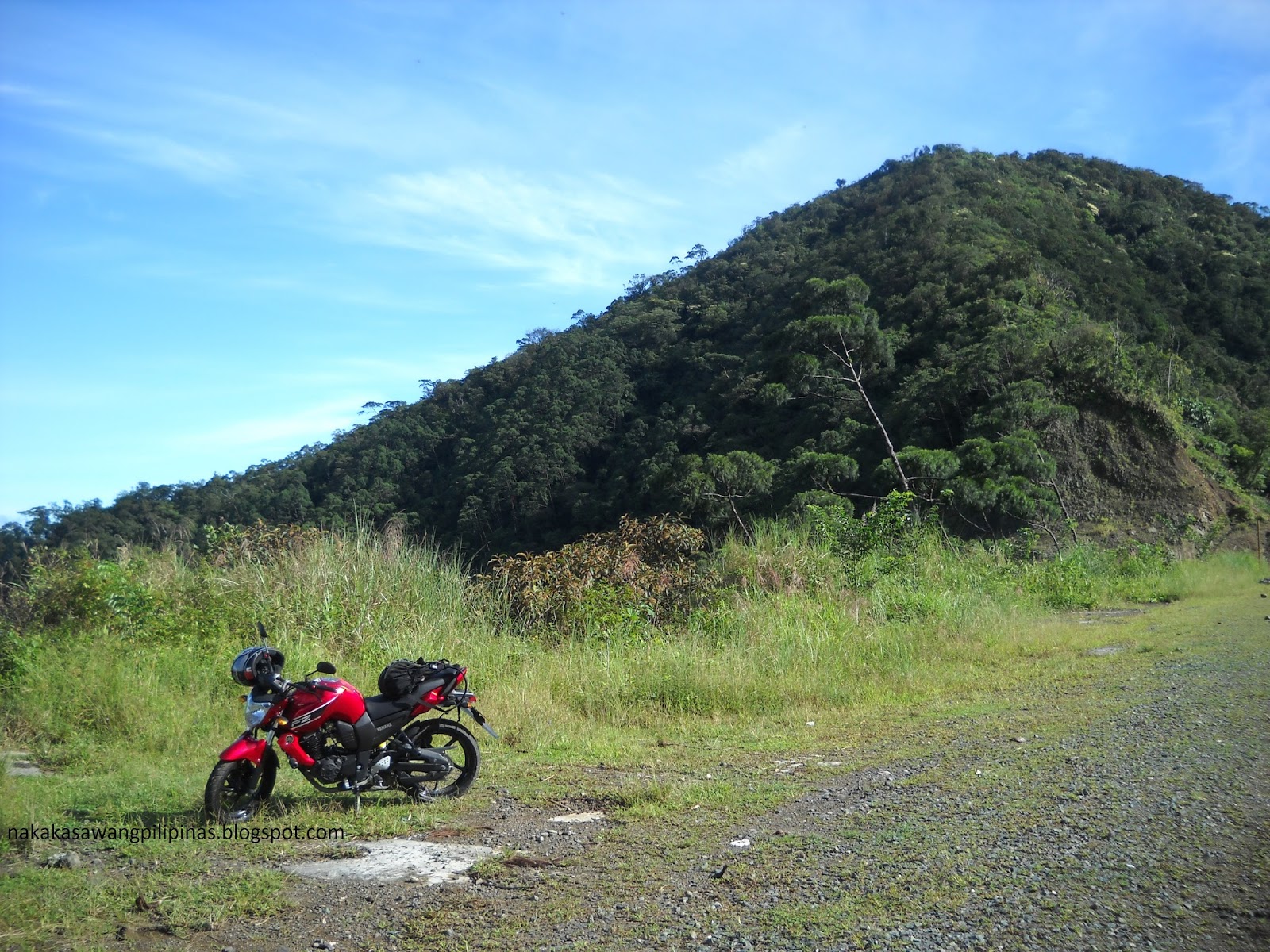 Life in the Philippines: Marilaque highway... Jariels Peak, Mang Vics ...