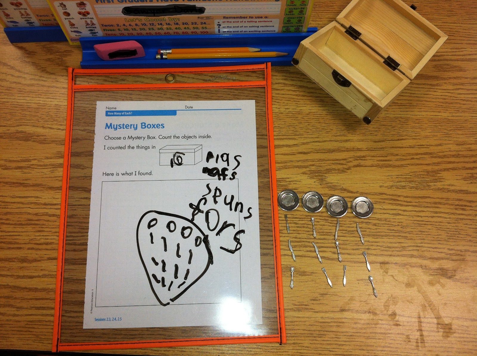 Mrs. Langston's First Grade: Mystery Boxes