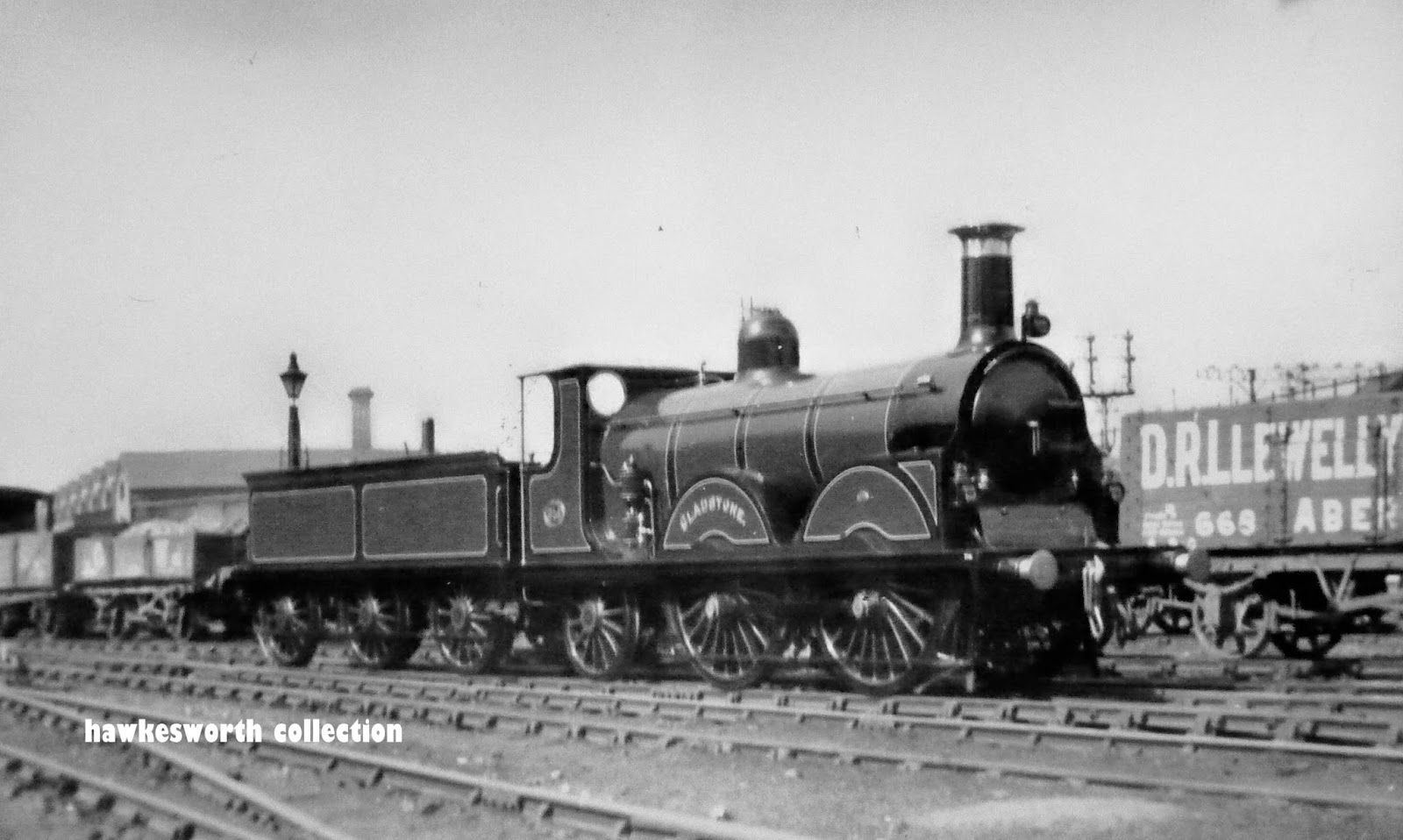 Steam Locomotives - 1920s: 200-206 Gladstone Bag.
