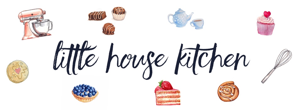 Vanilla Tray Bake | Little House Kitchen