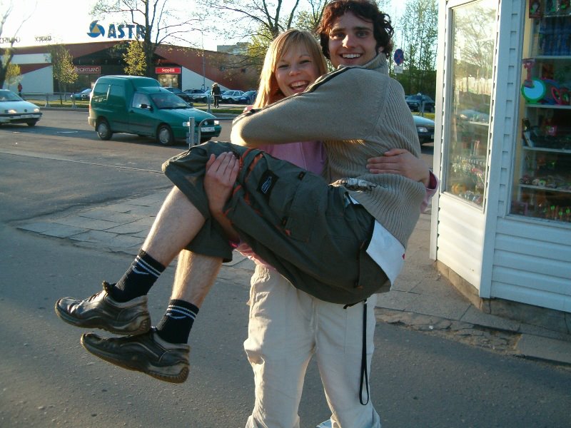 Strong Lift and Carry Photos and Videos - Strong Muscular Girls Lift ...