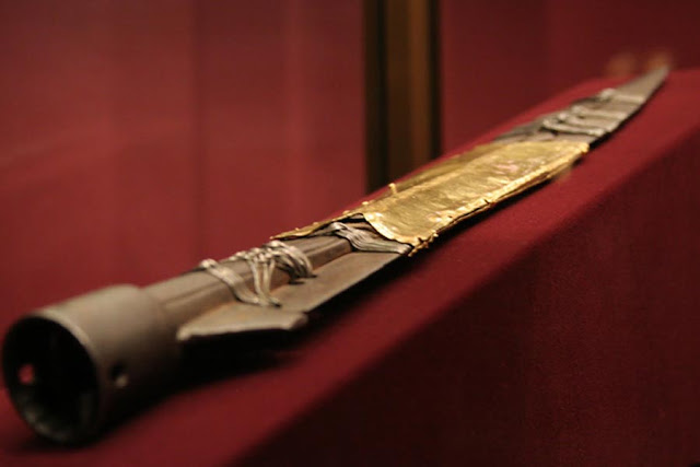 The Holy Lance: What Happened to the Spear of Longinus? - The Catalog ...
