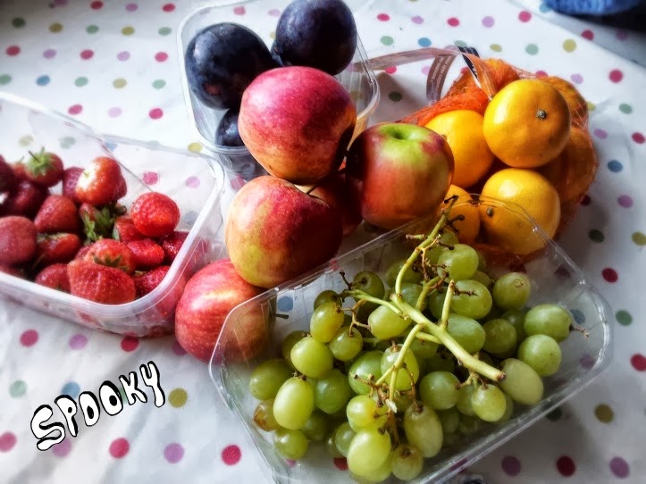 Spooky Fruit Creations - Diary of the Evans-Crittens