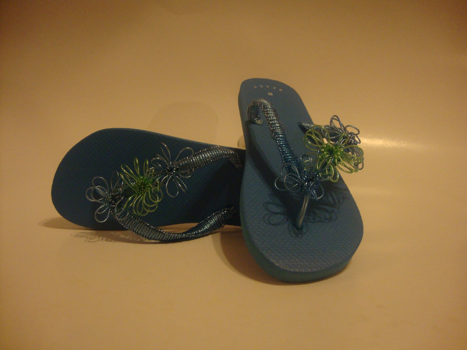 Almarak: Chanclas Azules