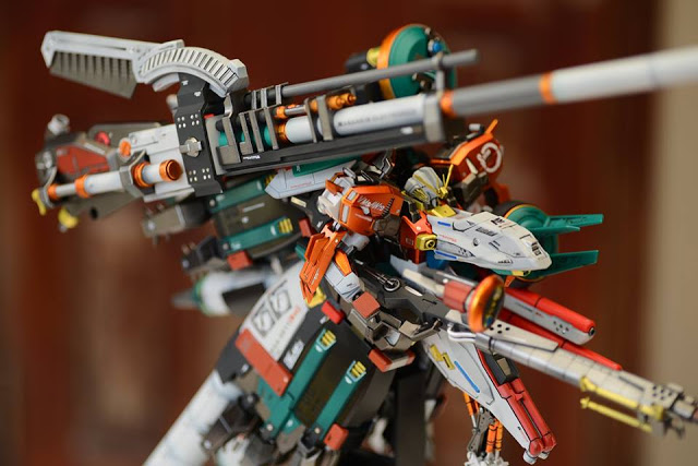 Gundam Family: 1/144 Deep Striker Custom Build