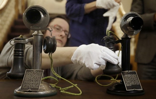 Tu pueblo y demás: 100 años de la primera llamada telefónica ...