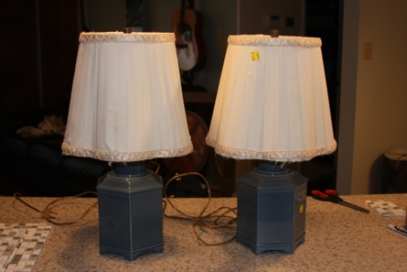 Trunk Junkie: DIY Lamp Shade Redo!