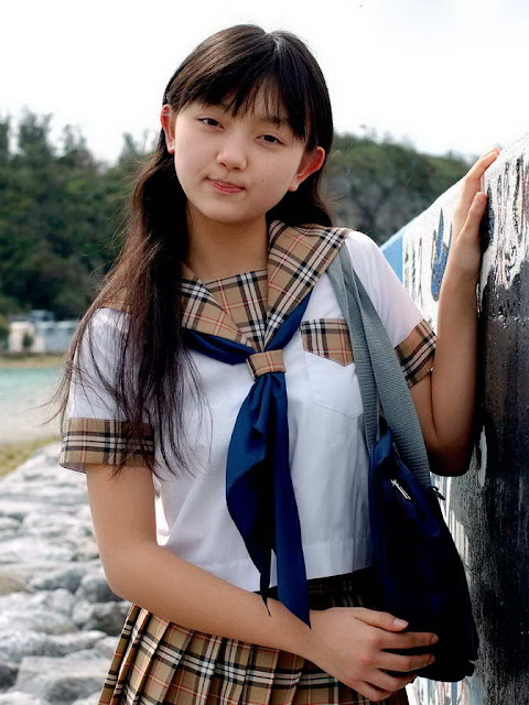 √ Galeri Foto Model Cantik Azusa Hibino 3 Indzign