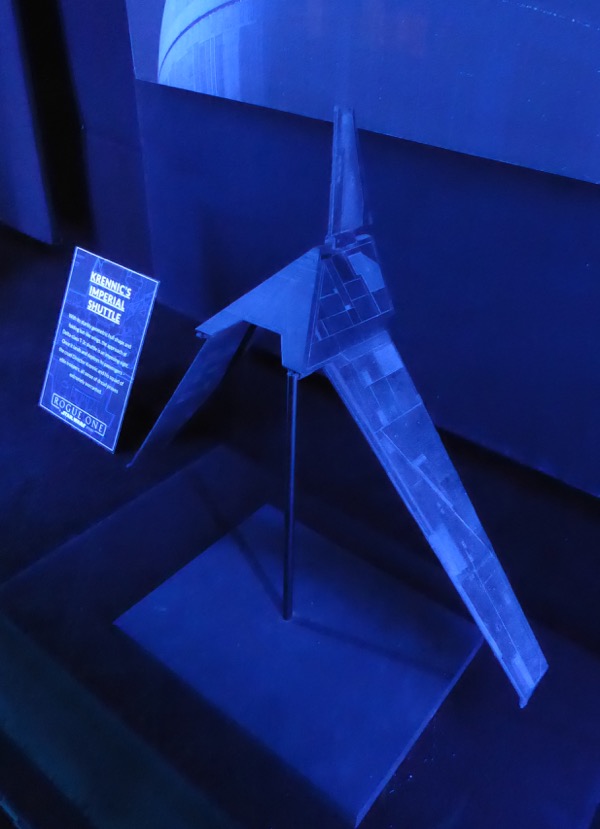 Hollywood Movie Costumes and Props: Rogue One's Director Orson Krennic ...