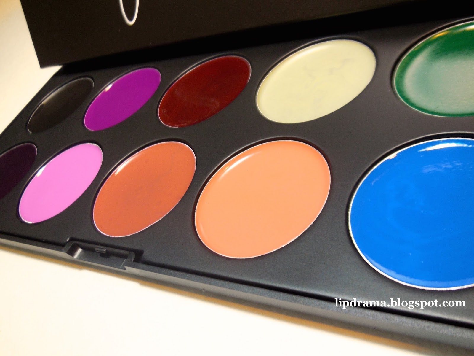 First Impressions: NEW Morphe Brushes LE Lipstick Nick Palette ...