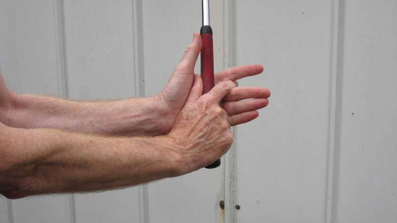 Left-Side Golf: The Forefinger Interlock Putting Grip