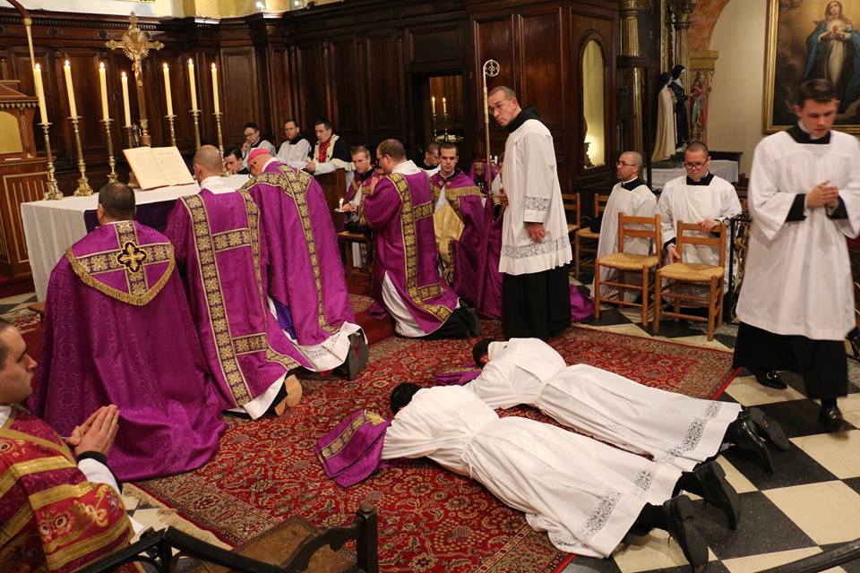 New Liturgical Movement: Tonsure, Minor Orders and Subdiaconal ...