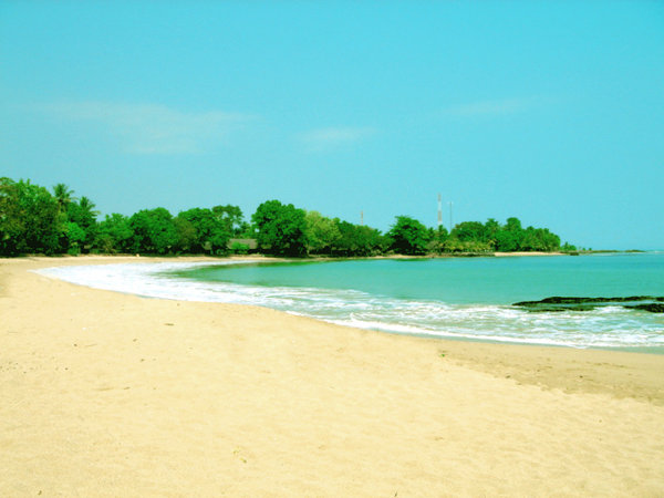 Sambolo Beach Anyer | Relax In Indonesia