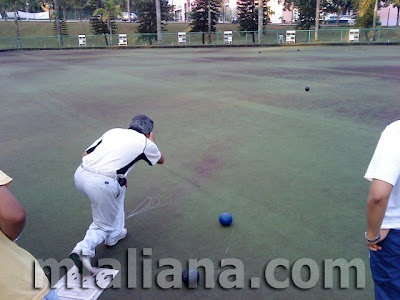 Latihan Boling Padang (Lawn Bowls)