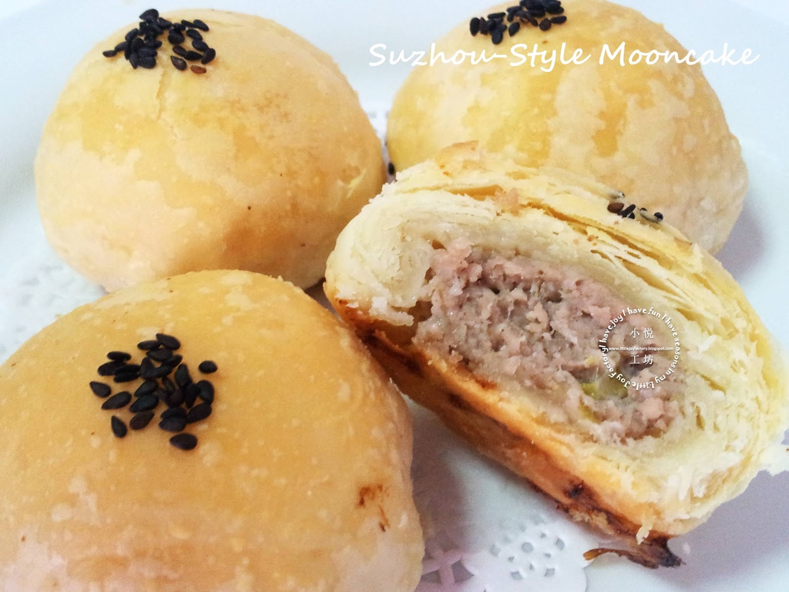 Heavenly Handmade Suzhou-Style Meat Mooncakes 无以伦比的苏式鲜肉月饼