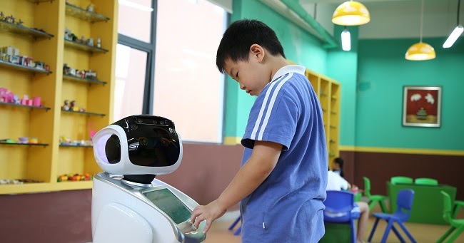 Sanbot Robotics: Let intelligent robot help with the education for kids