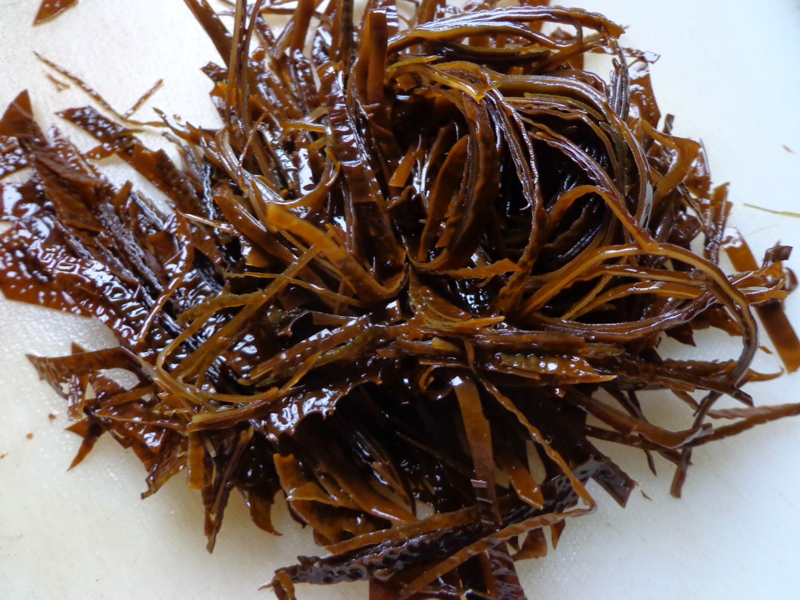 農家民宿おおつぼ: カジメ乾燥中