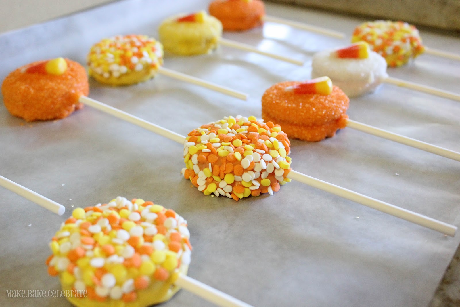 MBC: {Candy Corn Week!} Candy Corn Oreo Pops