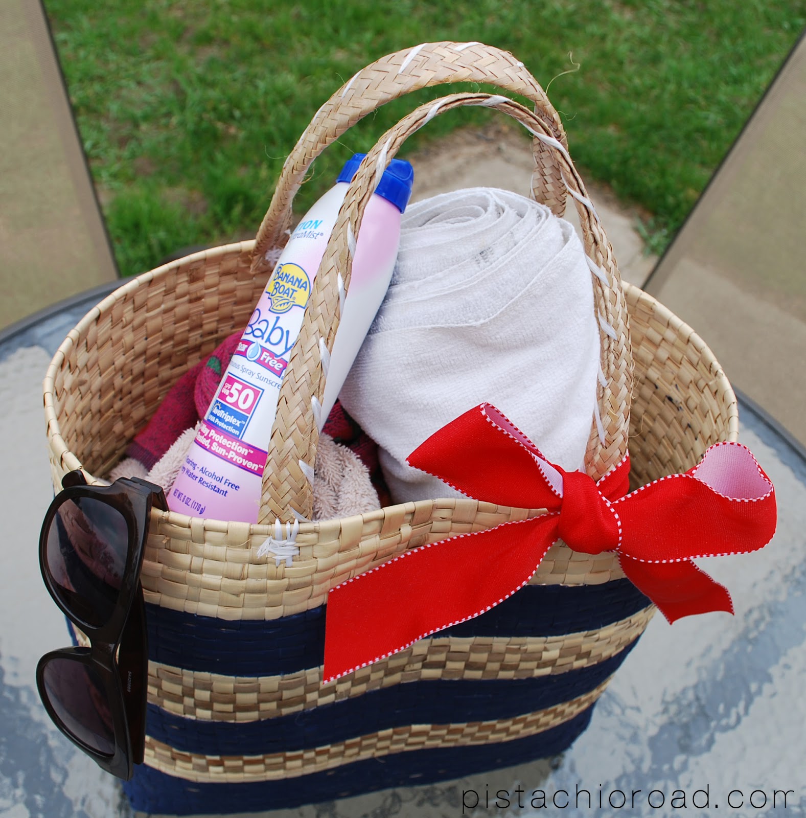 Fun in the Summertime Series: Painted Pool Tote Tutorial from Pistachio ...