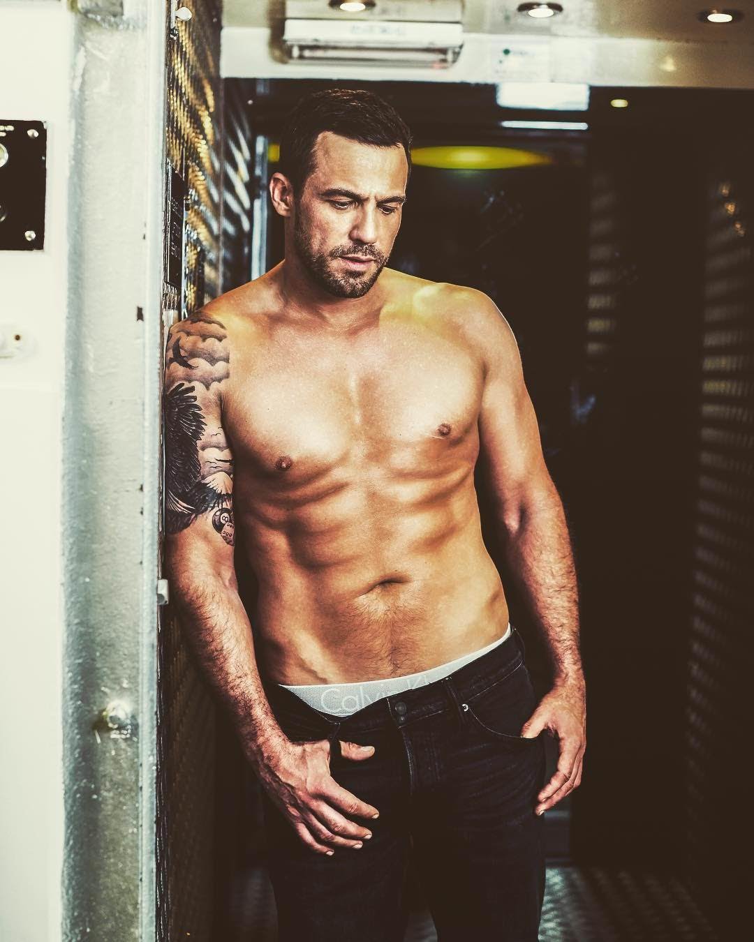 Lead Belly Jamie Lomas at Sara Gardner blog