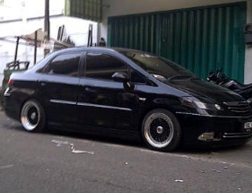 Blink-O: IPORG260912-7 : Honda City Full Modifikasi