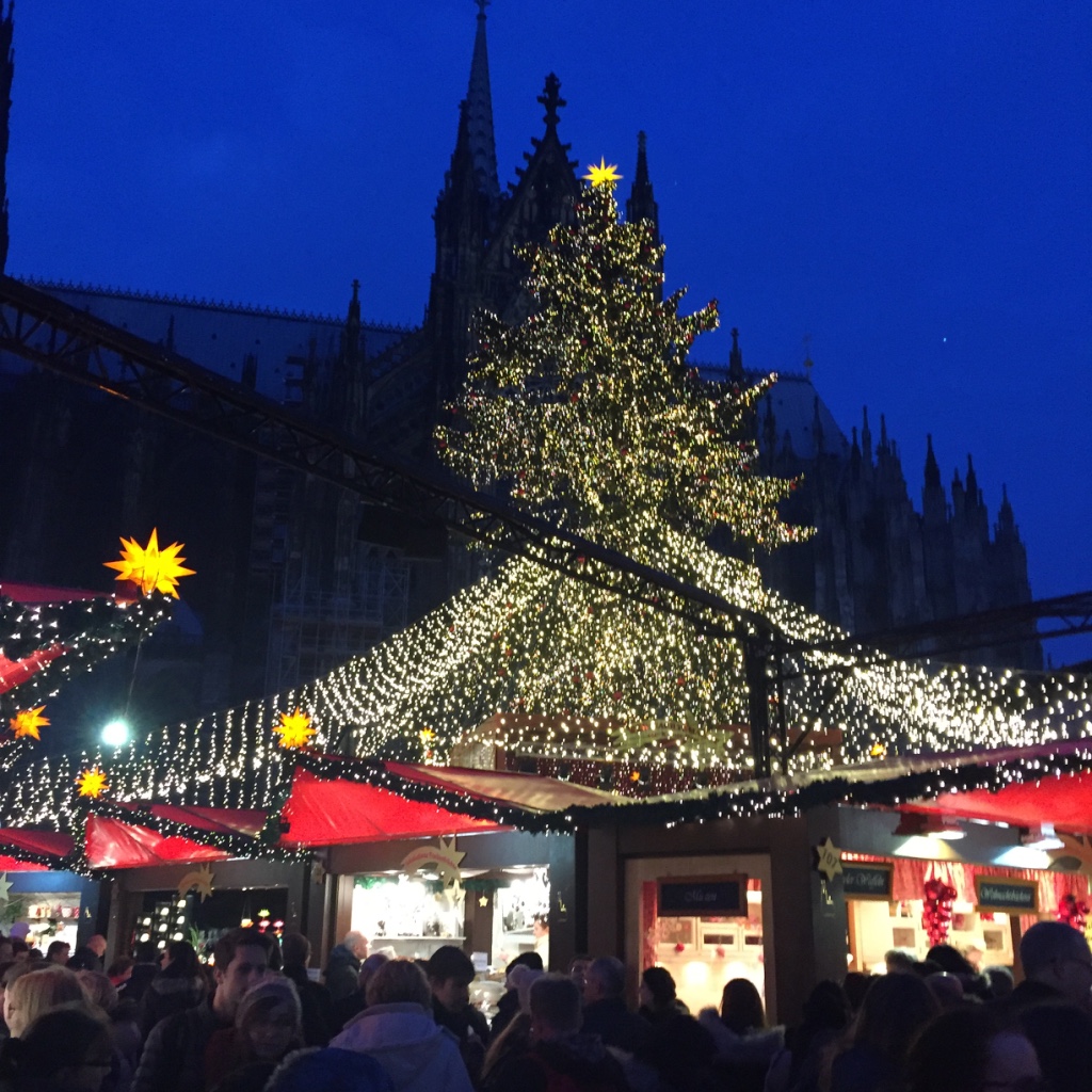 Exploring Cologne, Germany in Winter ~ Ee Sing's Traventures