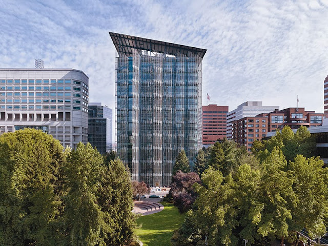 Pergelator: Edith Green - Wendell Wyatt Federal Building, Portland Oregon
