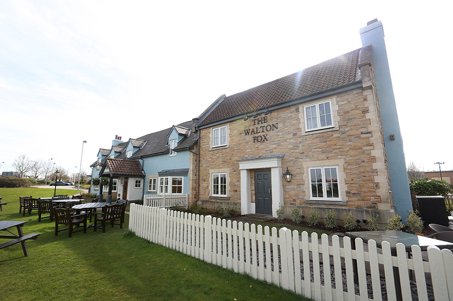 Chorley's Inns and Taverns: Bamber Bridge - Walton Fox